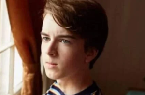 Ryan Grantham Diary Of A Wimpy Kid Rodney James - Premium Business Hub